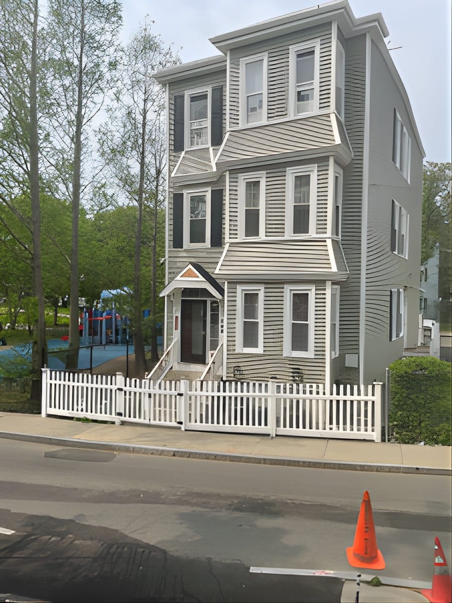 BEDROOM HOPE 3rd. Floor Bedroom , 1400, Boston, Boston, United States ...