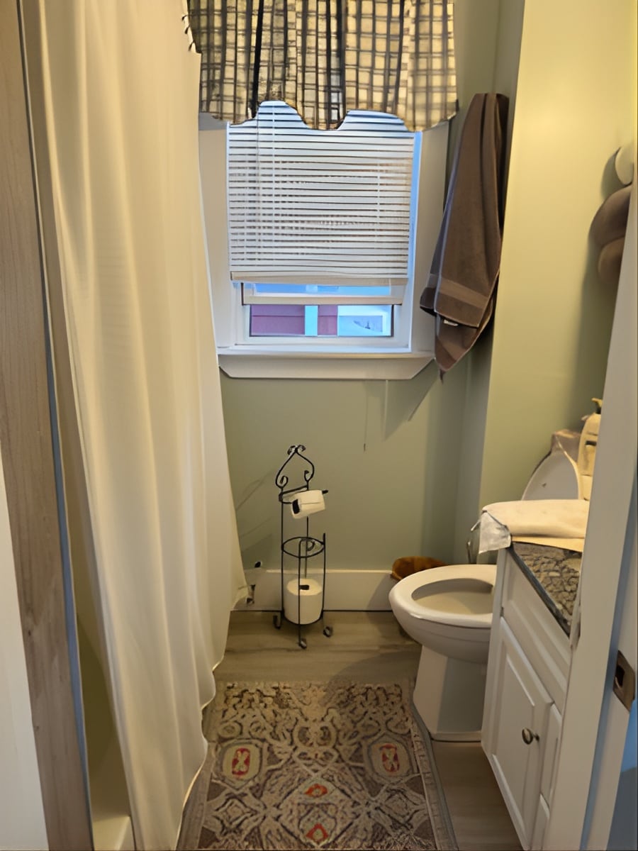 1 bedroom private second floor, $600, Lynn, Boston, United States ...