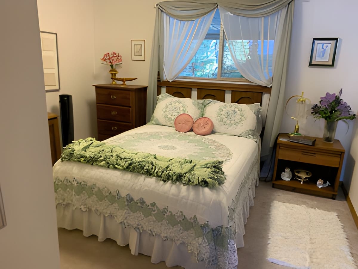 Pretty room in Mobile Home Park, $600, Bellingham, Bellingham, United ...